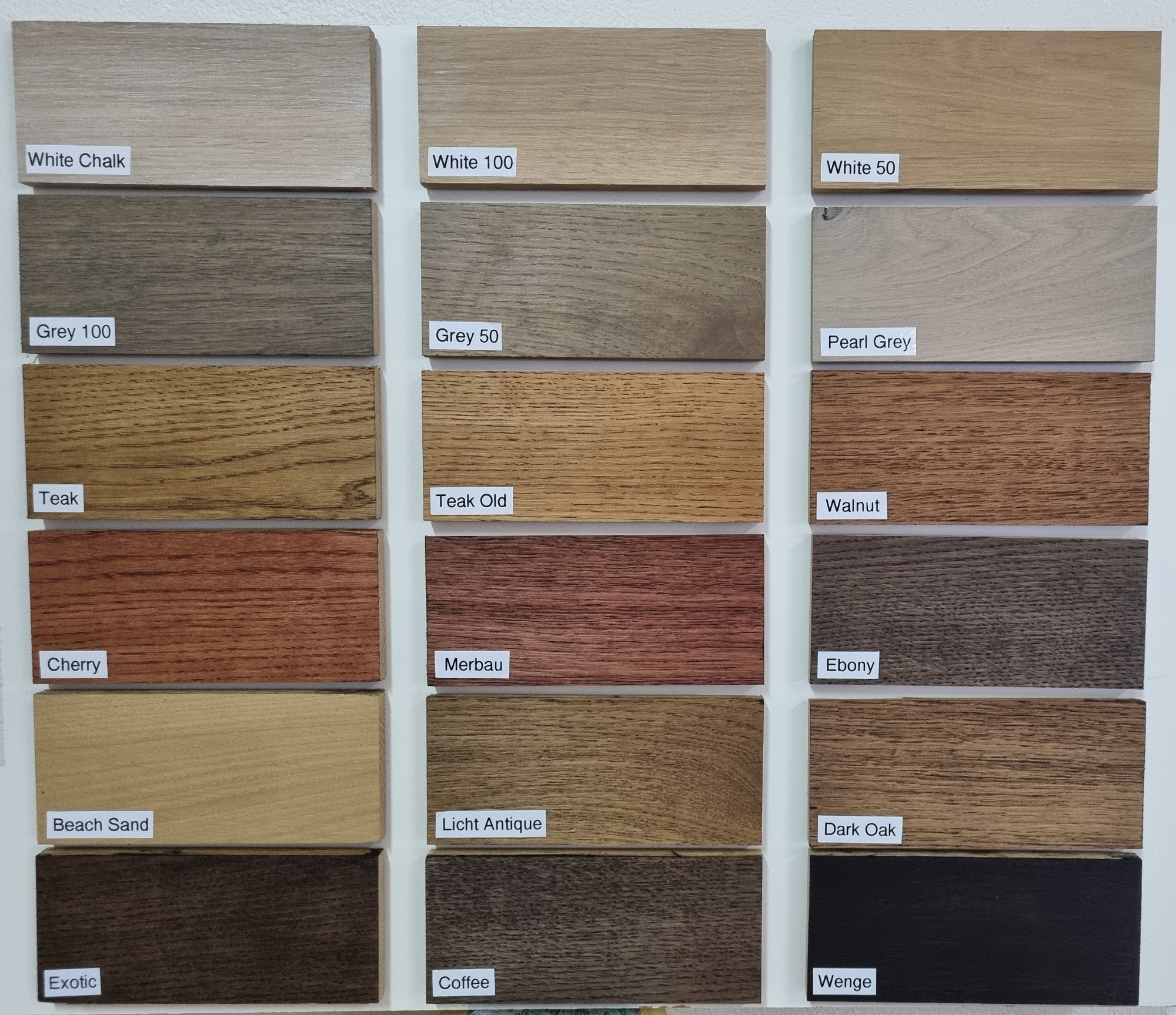 Sparky - พื้นไม้ Arrow Wood